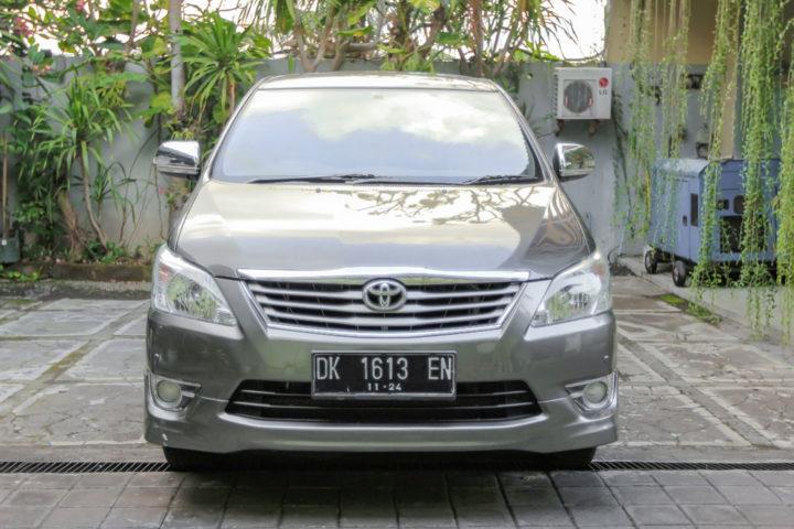 Toyota Innova AT – Bali Car Hire